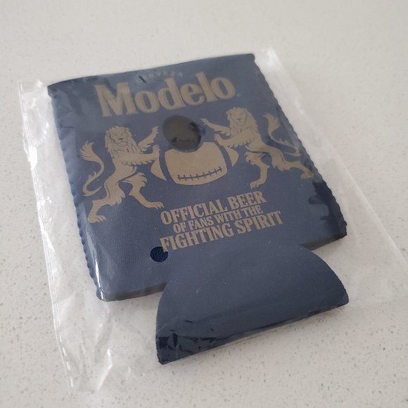 Modelo | Other | Modelo Beer Can Cooler Koozie | Poshmark
